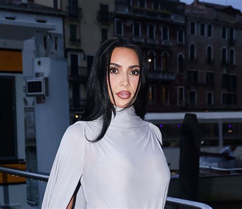 Video Kim Kardashian Reveals Someone Put A Hit Out On Her In New The