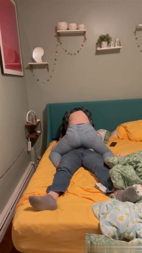 Wetting Not So Dry Hump With Piss