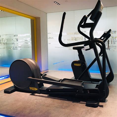 Technogym泰诺健椭圆机excite Live Synchro 磁控可调坡度椭圆机 进口椭圆机