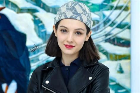 کپشن عجیب بازیگر سریال تاسیان در اینستاگرام عکس