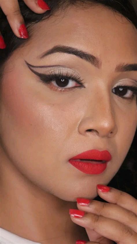 A Classic Makeup Look Classic Makeup Makeup Routine Eye Makeup