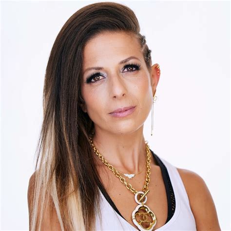 Lisa Bilyeu Books Biography Latest Update