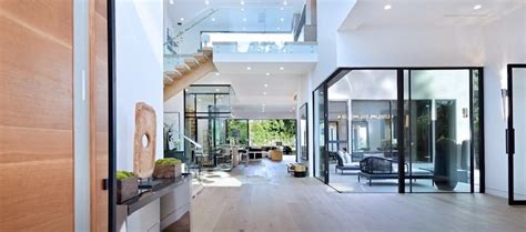 Peek Inside Shemar Moores La Mansion