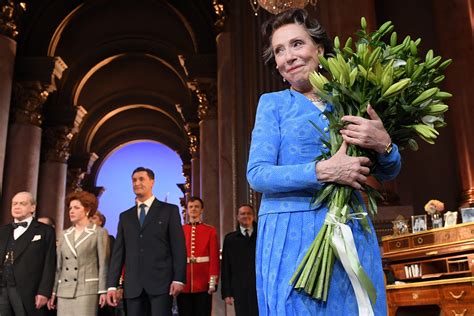 Инна Чурикова не смогла оправиться после падения на репетиции