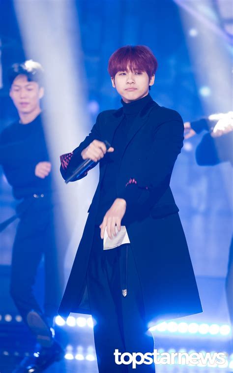 [hd포토] 비원에이포 B1a4 신우 ‘귀여운 체리동우 조슬기 기자 톱스타뉴스