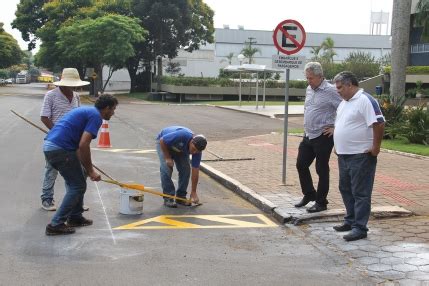 Blog do Kuyava Pintura de sinalização é intensificada em vias