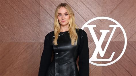 Sophie Turner First Look As Lara Croft Tomb Raider India Weekly