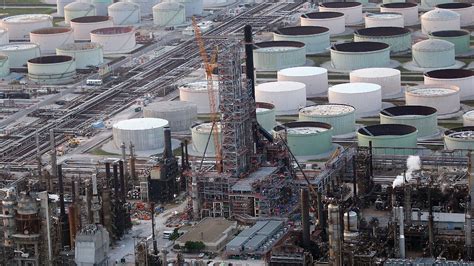 Epa Approved A Fuel Ingredient Even Though It Could Cause Cancer In