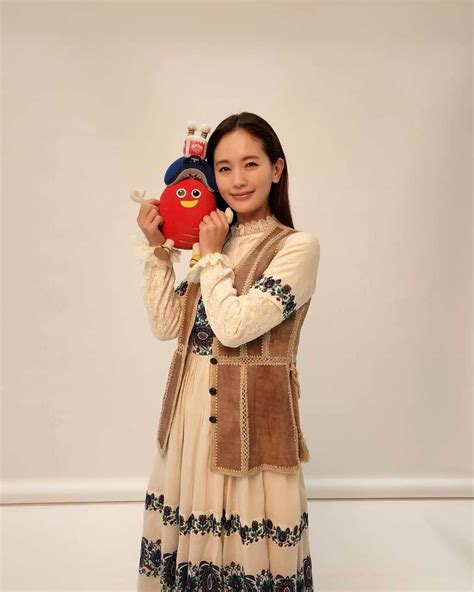中村ゆりさんのインスタグラム写真 中村ゆりinstagram「出演致します舞台、歌うシャイロック、事務所先行予約が始まっております