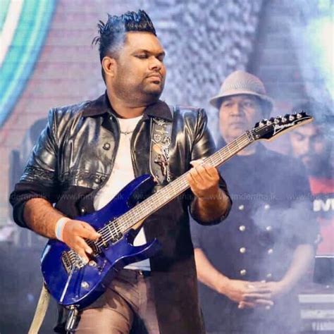 සන්ෆ්ලවර් චලන දිවියෙන් සමුගනී