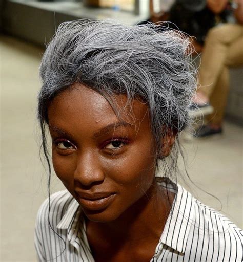 Dyed Armpit Hair And Bizarre Beauty Trends Of 2015 Grijze