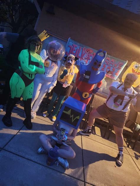 We Held A Spongebob Jellyfish Rave At A Convention~ Rspongebob