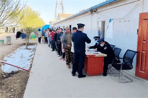 高台县公安局宣化派出所开展出租房屋及暂住人员走访摸排工作辖区防范流动