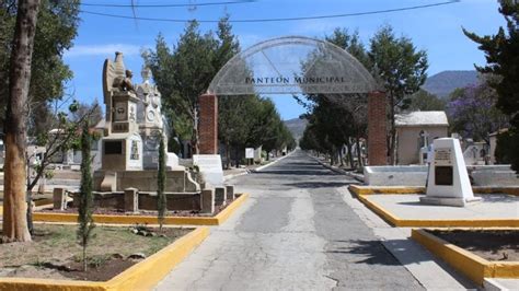Esperan más de 25 mil visitantes en panteón de Pachuca para Día de
