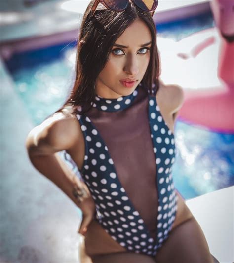 Megan Dut Cam Model Free Live Sex Show And Chat Stripchat