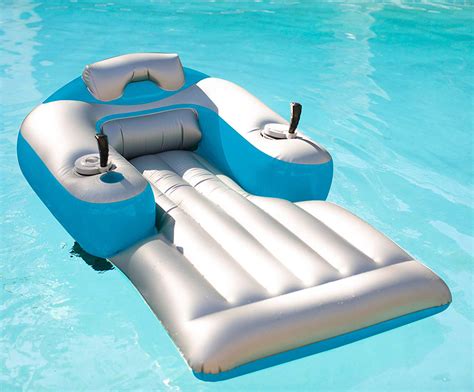 Float p