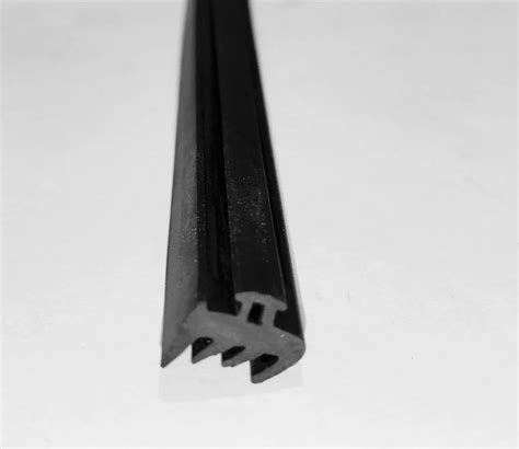 2 Mm Epdm Rubber Windows Slidings Profiles At ₹ 180kg Epdm Seals In