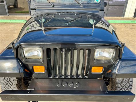Sold Carroll Shelbys 1993 Jeep Yj Wrangler 257035