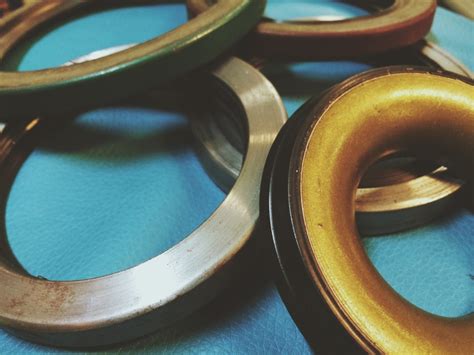 Oil Seal Seal Oli Pusat Seal Industri Terlengkap