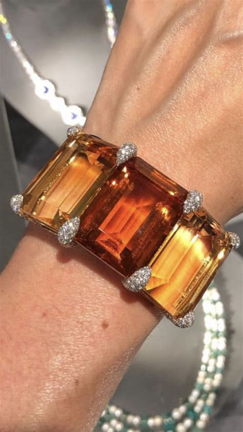 Pin Van Manoj Kadel Op Bangles And Bracelet Juwelen