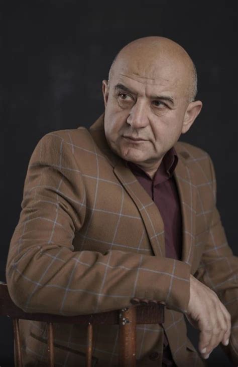 Байтҳо аз китоби Дуруди ишқ ба номат Толиби Озарахш Гуфтам сухан аз