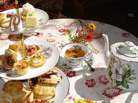 Tea Travellers Societea: SECRET GARDEN TEA HOUSE