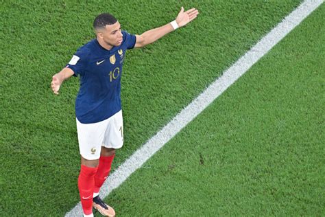 Francia Rompe La Maldición Del Campeón Del Mundo Y Ya Está En Octavos