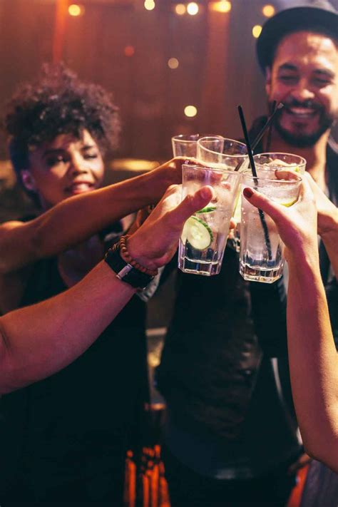 Top 10 Popular Club Drinks Classic Cocktails Trendy Mixes And