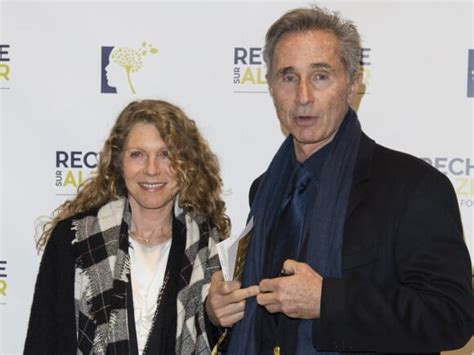 Thierry Lhermitte aux côtés de sa femme Hélène Aubert rare apparition