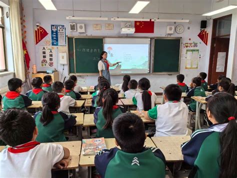 【临沭实小 心理健康】关爱心灵，绽放自信——临沭县实验小学开展“心理健康教育”主题班会活动自信心