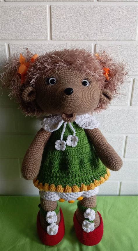 Ваши работы и схемы игрушек амигуруми 🐾Дівчинка їжачка🦔