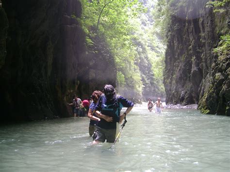 2025巴人河生态旅游区 三峡女人谷 游玩攻略 景区的娱乐设施虽然不多但 去哪儿攻略