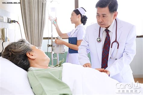長者符2條件免健保費 最快2025年補助70萬人｜卡優新聞網