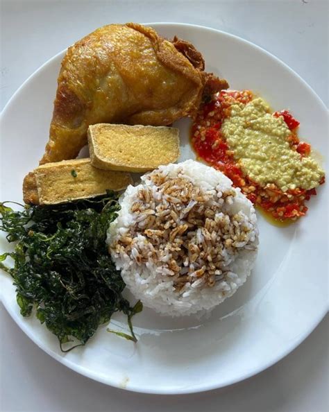 Resepi Nasi Ayam Gepuk Kangkung Crispy Pedas Menggoda Selera