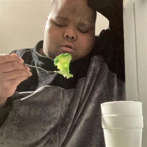 Crying In The Kitchen Dave Blunts Şarkı Sözleri Müzik Videoları Ve