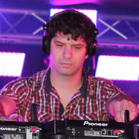 Stream Pedro Queiroz Music Listen To Songs Albums Playlists For