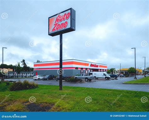 The Autozone Store Editorial Photography Image Of Zone 258932487