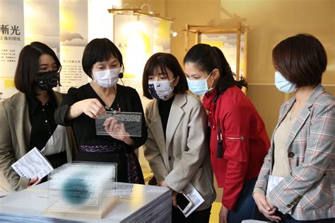 促進轉型正義委員會 展件中訴說著受難者被刑求逼供的經歷。 Facebook