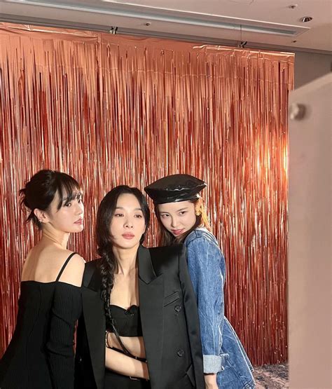 익스트림무비 전효성 넷플릭스 셀러브리티 제작발표회 등 샷들