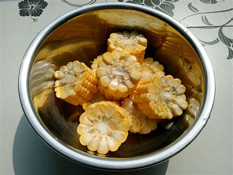 麻辣水煮玉米怎么做麻辣水煮玉米的做法ann小叶子豆果美食