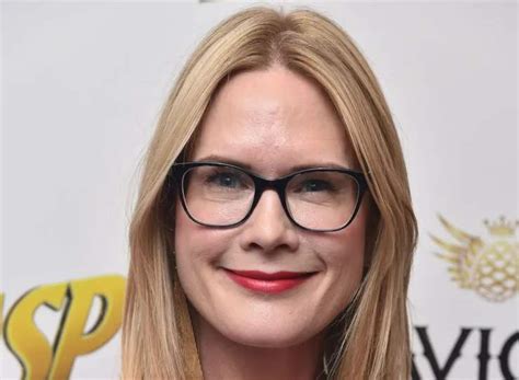 Stephanie March Body Measurements Height Weight Bra Size Shoe Size