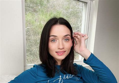 Brooke Tilli Age Wiki Height Family And Biography Starbiosource Com