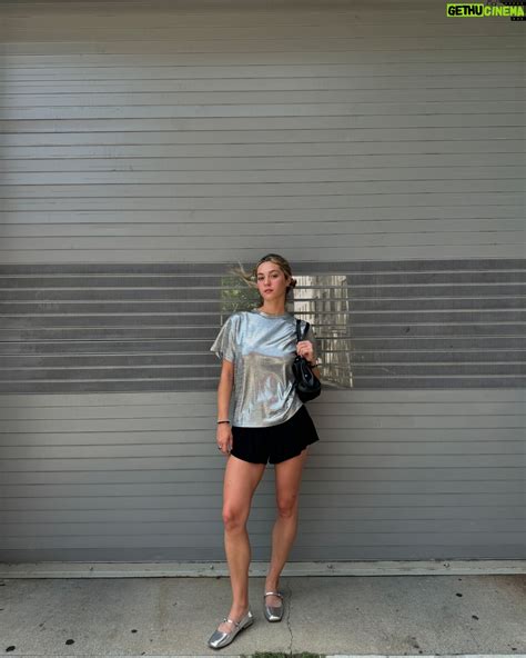 Chloe Lang Wiki Biography Age Gallery Spouse And More