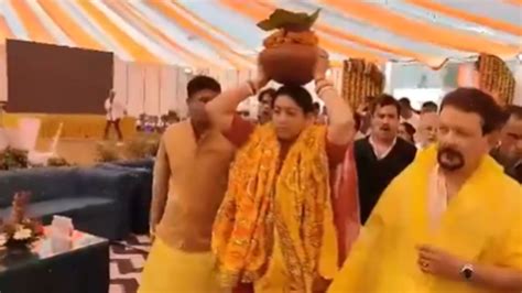 Watch Smriti Irani Performs Griha Pravesh Keeps 2019 Promise Of