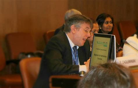 Time For A Global Compact For Safe Regular And Orderly Migration Global Forum On Migration