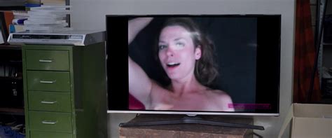 Naked Marta Goc In Chain Reaction