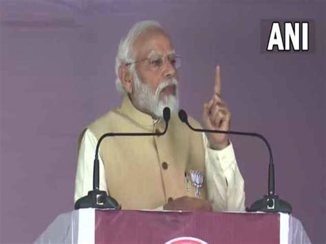 Pm Modi In Bidar Pm Modi Says Congress Abuse Him 91 Times People