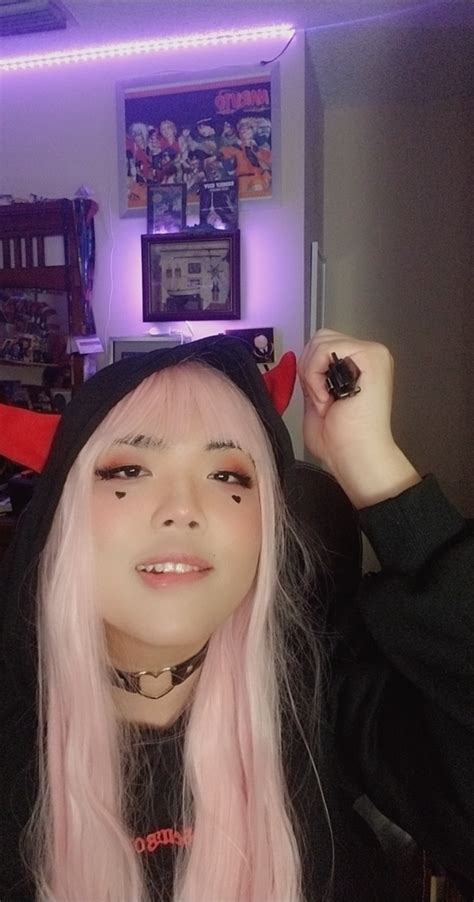 Let Me Be Your Yandere Gf Scrolller
