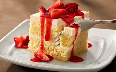 Olive Garden Strawberry Cream Cake Copycat Recipe Banana