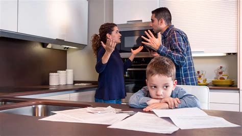 Madres Y Padres Separados En Qué Casos Pueden Salir Con Los Hijos De